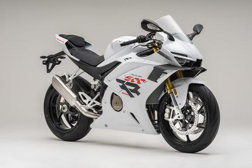 张雪 500RR官方图片_张雪 500RR壁纸_张雪 500RR高清大图_懂车帝